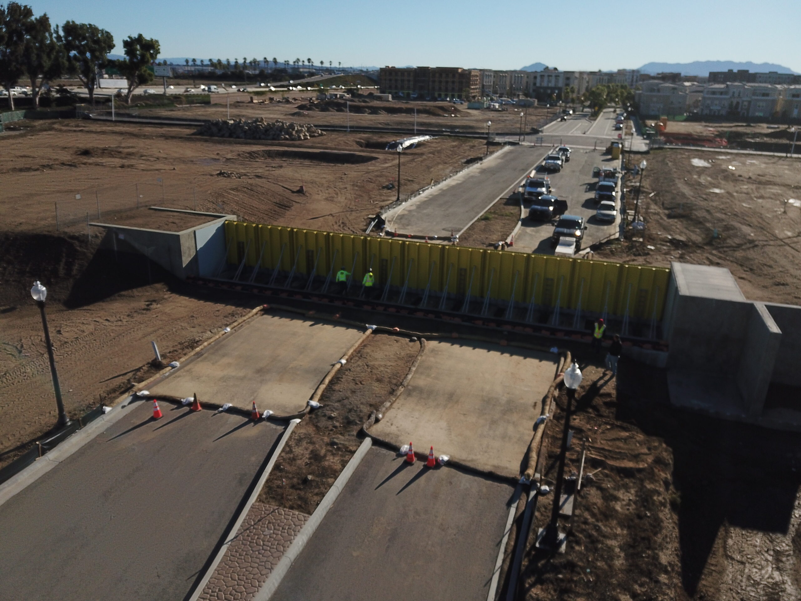 Entrance to Wagon Wheel Community Protected by FloodBreak Passive ...